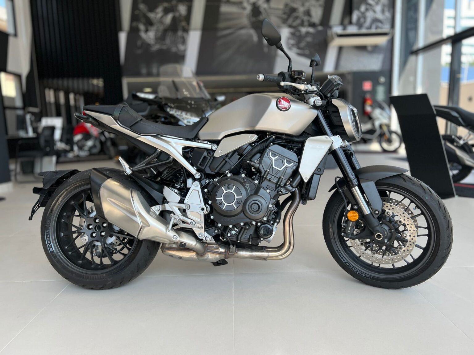 Blog Sanmell Honda - Custos para Manter uma Honda CB 1000r